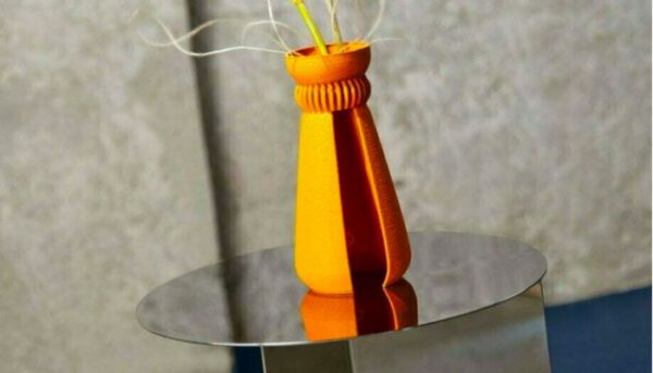 Krill Design fertigt Einrichtungsgegenstände additiv mit Orangenschalen ...