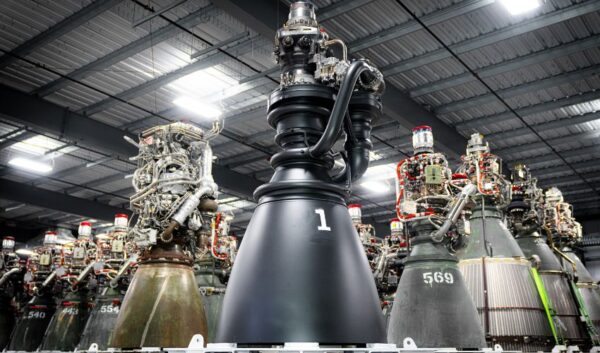 SpaceX Optimizes Raptor 3 Engine With the Help of DfAM and 3D Printing ...