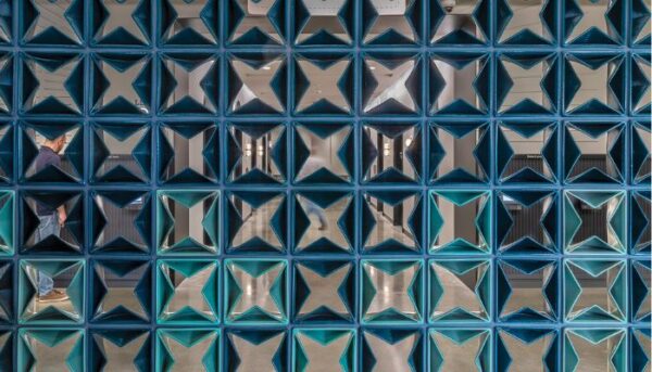 Amazon HQ2 Integrated a 3D Printed Ceramic Wall - 3Dnatives