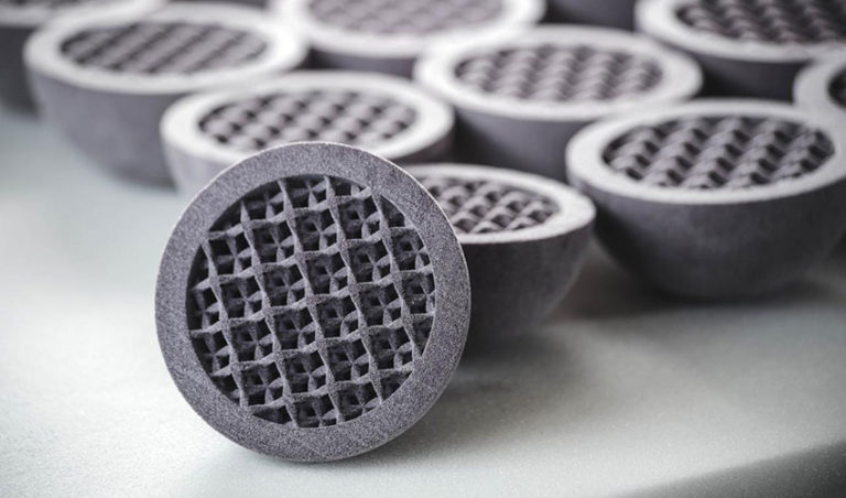 L’impression 3D par liage de poudre (binder jetting), on vous explique ...