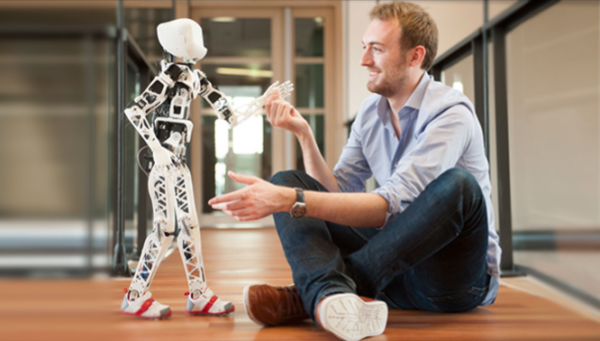Imprimez votre robot humanoïde à la maison avec le projet Poppy ...